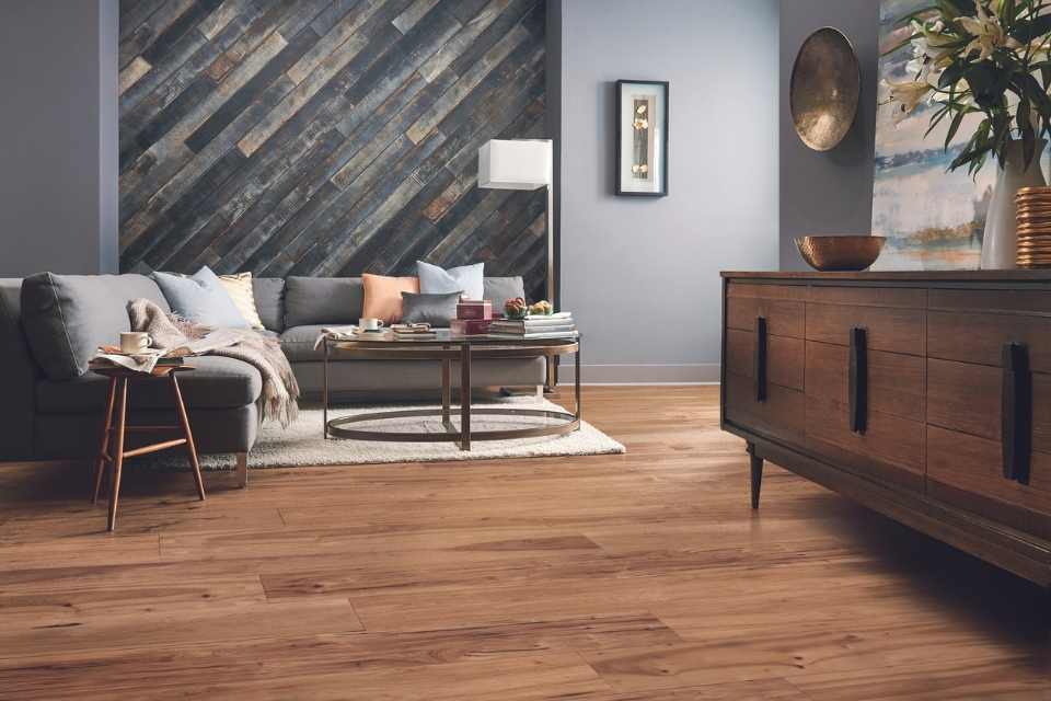 10 Stunning Red Oak Flooring Ideas for a Classic Home